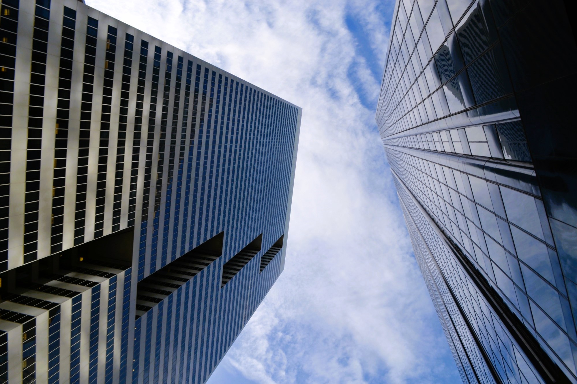 Commercial Plastic Windows: Factors to Consider for Canadian Businesses